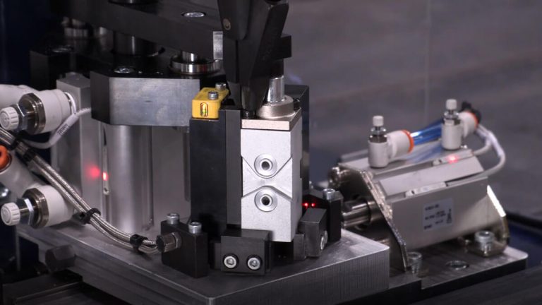 Tabletop Screwdriving Doubles Production | Visumatic