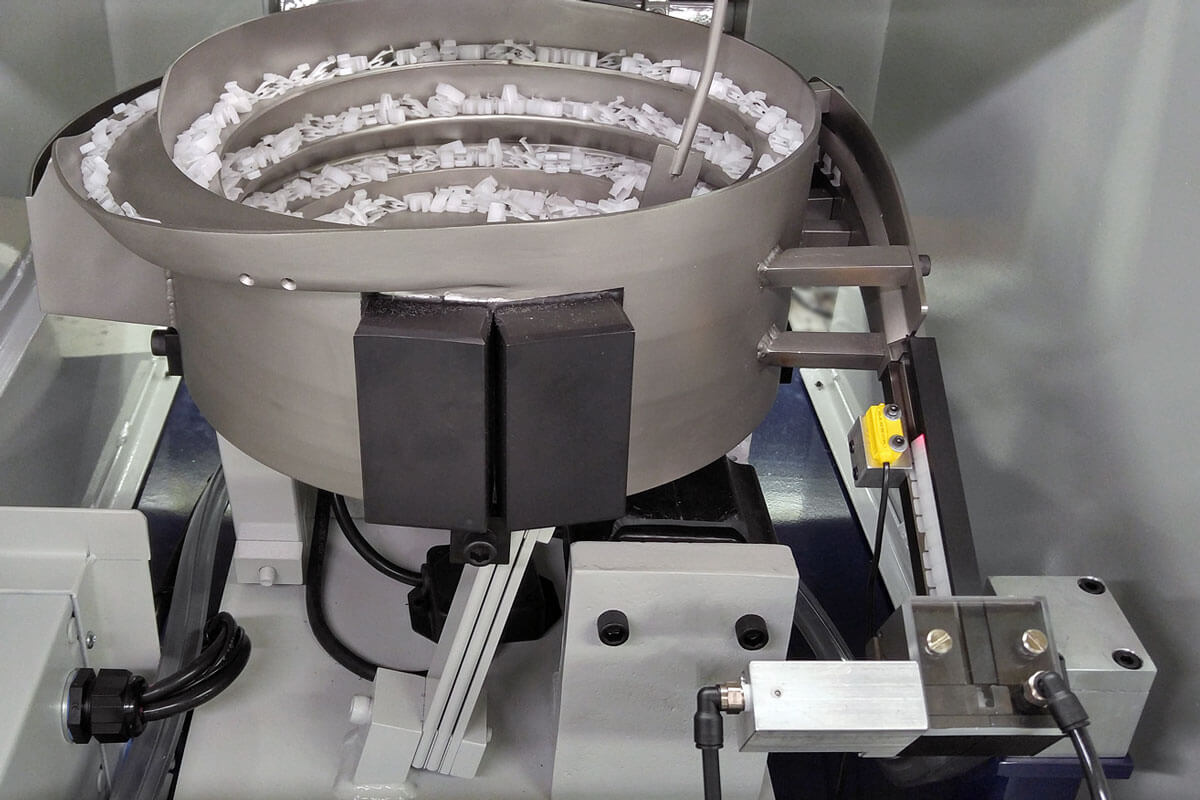 Automatic Clip Insertion | Visumatic Industrial Products